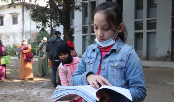 School textbook distribution begins