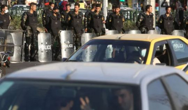 Iran security forces ‘shoot dead at least three civilians’