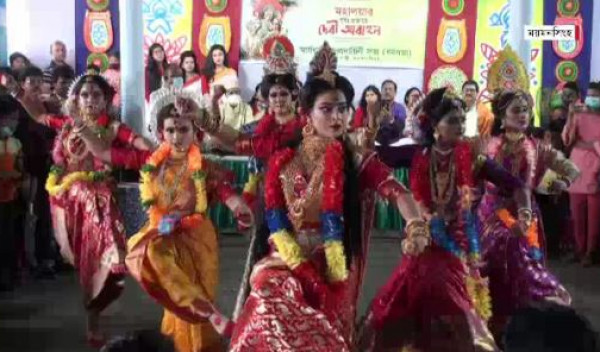 Hindu community celebrates Mahalaya