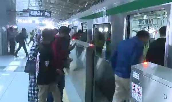 Day-Night Metro rail service starts