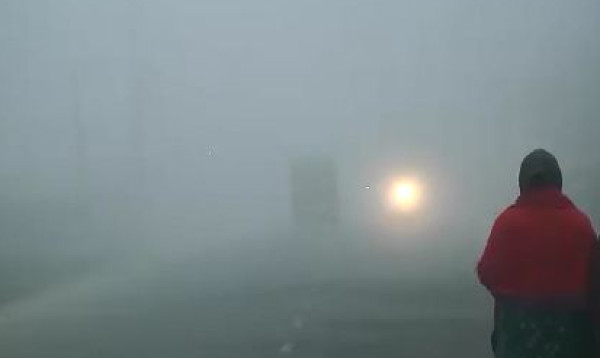 BD Cold: People shivering in intense cold