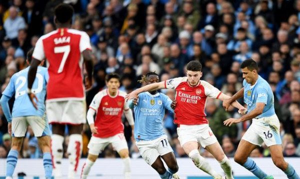 Arsenal-Man City to hit playground in separate matches tonight