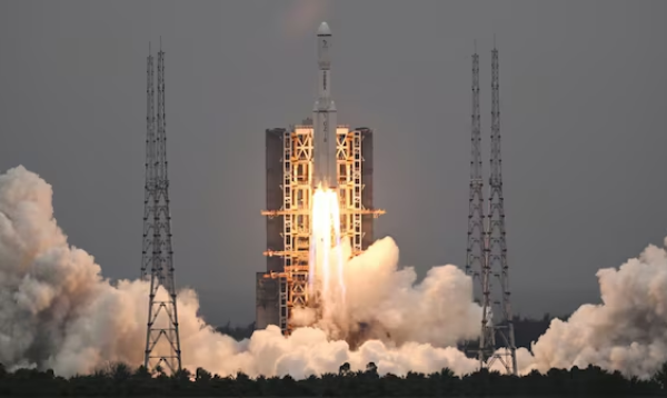 উড্ডয়নের পরই চীনের মহাকাশযান বিধ্বস্ত হয়ে মাটিতে আছড়ে পড়ে