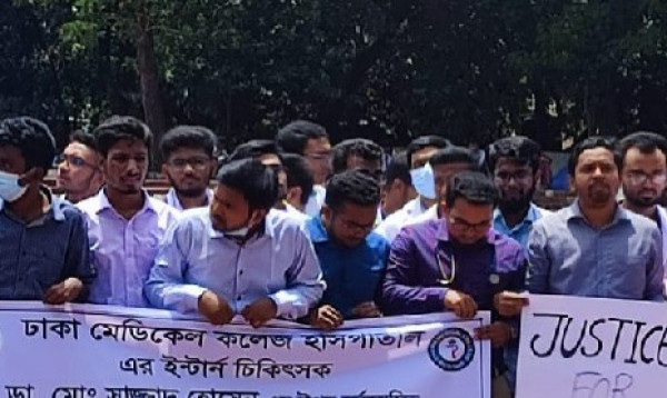 Interns stage nationwide strike for assaulting doctors