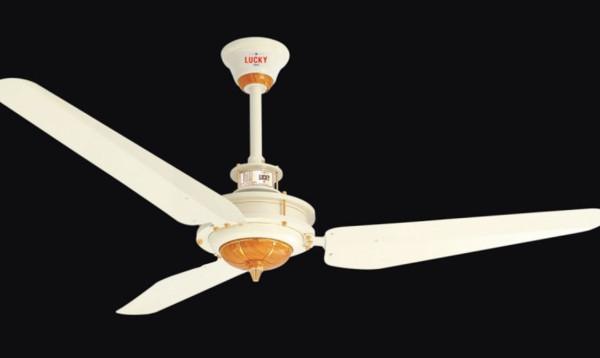 গতানুগতিক ফ্যান উৎপাদন ও বিক্রি বন্ধের সিদ্ধান্ত নিল পাকিস্তান