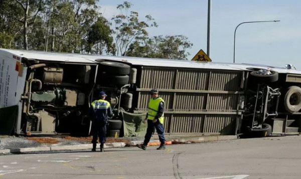 Ten people killed in wedding bus crash in Australia